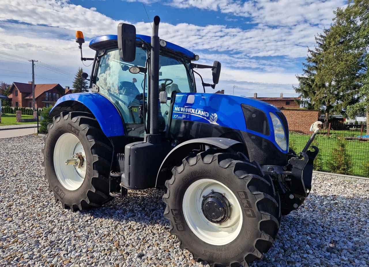 New Holland T7.200