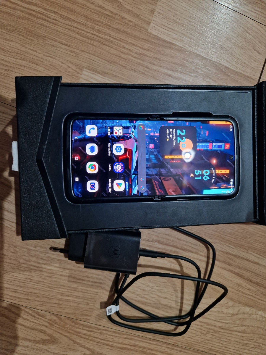 Motorola razr 2022 8/256
