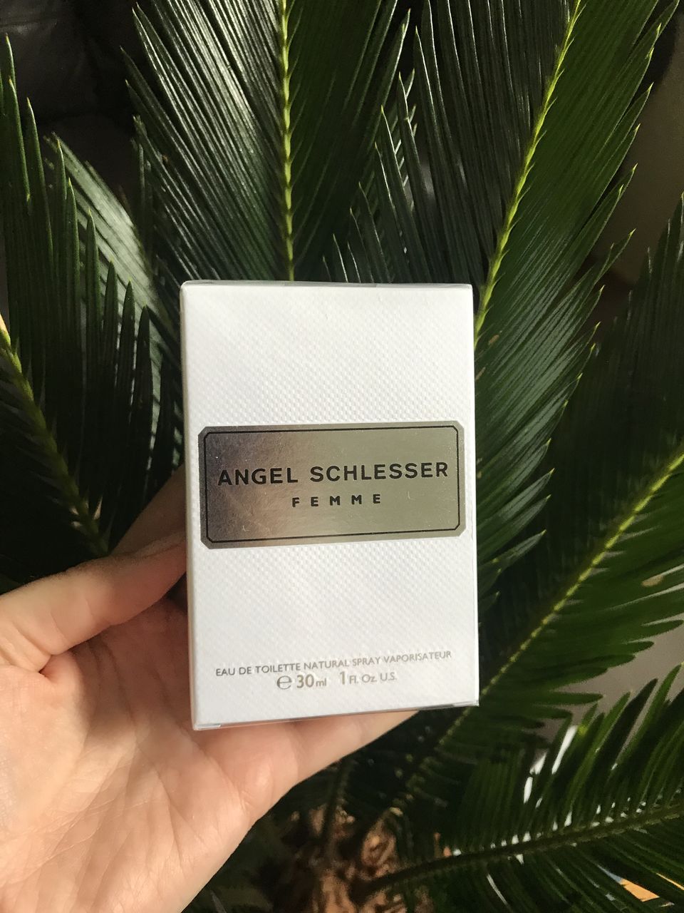 Angel Schlesser Femme