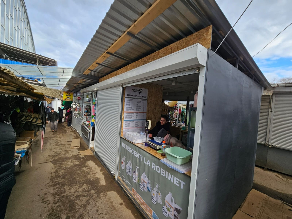 Se vinde toneta în piata centrala