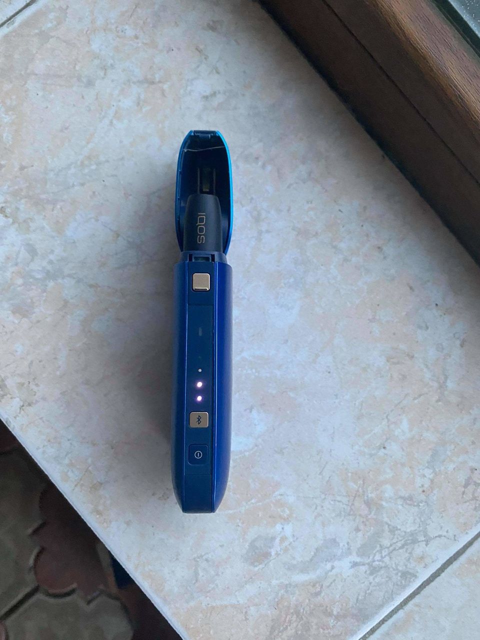 Vind IQOS 2.4 plus +citeva sticuri