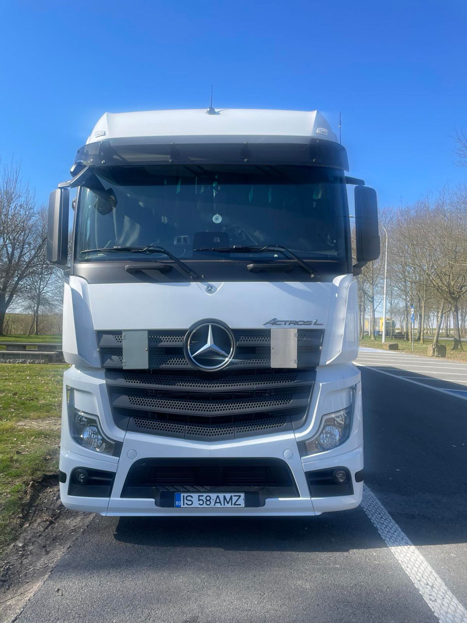 Lucru sofer camion Cat C+E - 3300€