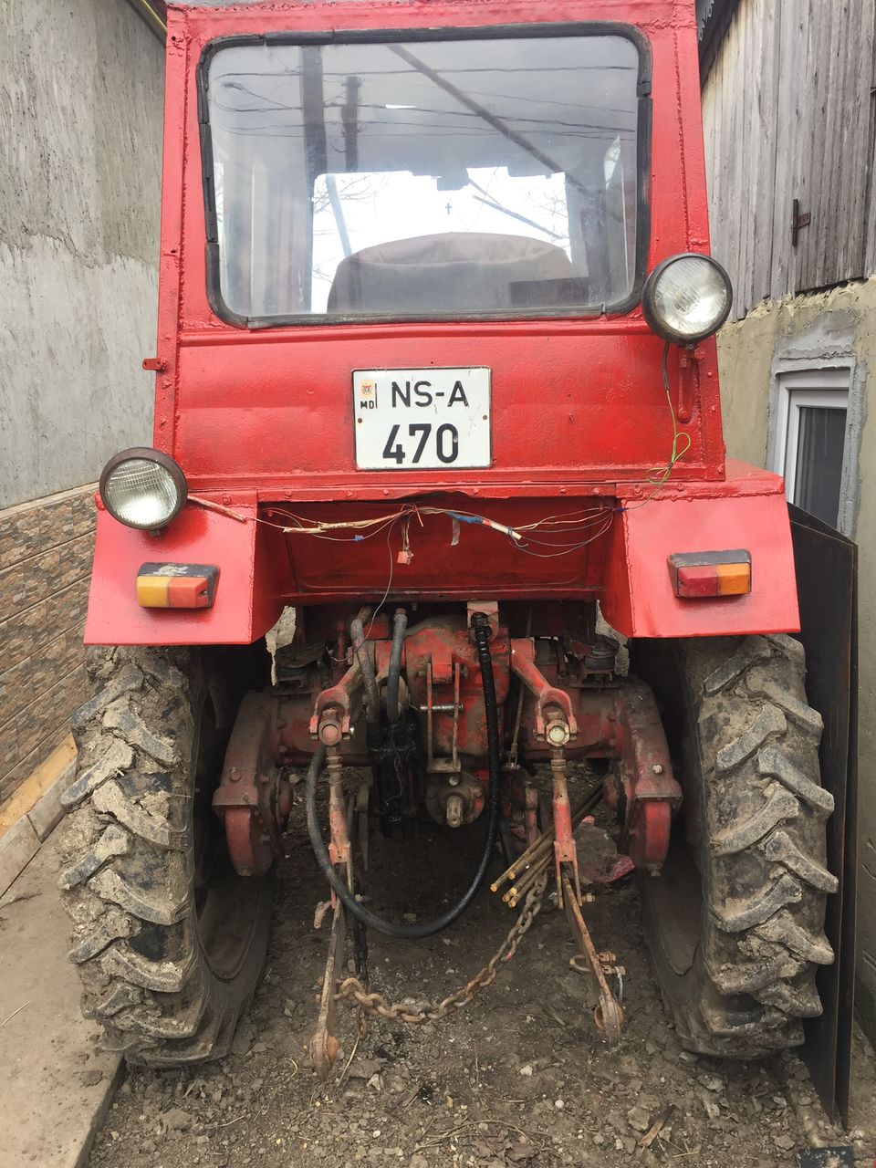T 25