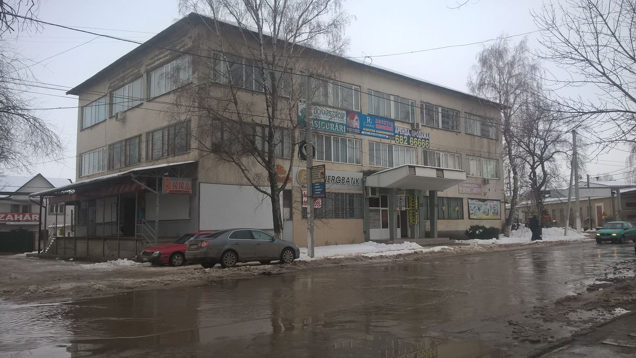 Продается помещение 42 кв м возле Центрального Рынка Белцы Se vinde ...