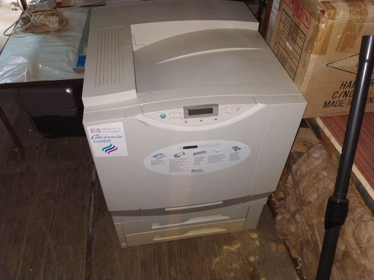 HP Color LaserJet 8550GN (DN)