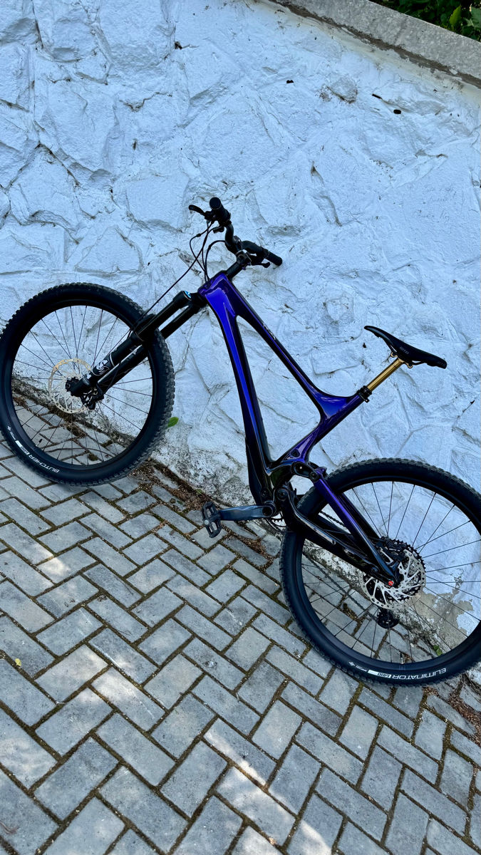 Scott - Bold Unplugged
