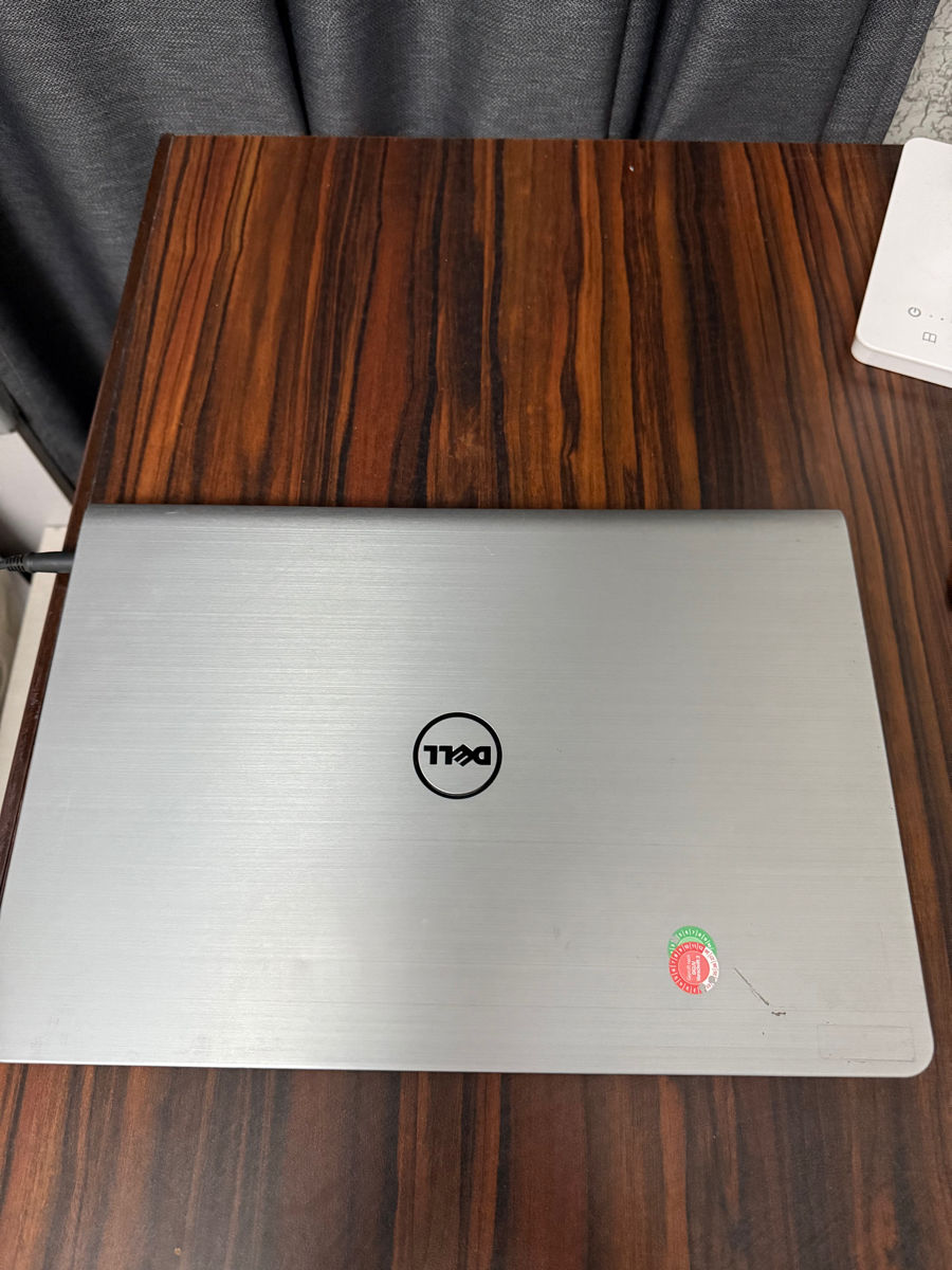 Dell Inspiron 15-5547
