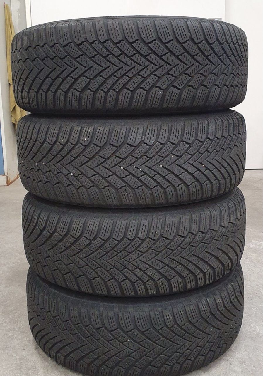 R16 205 55 Continental