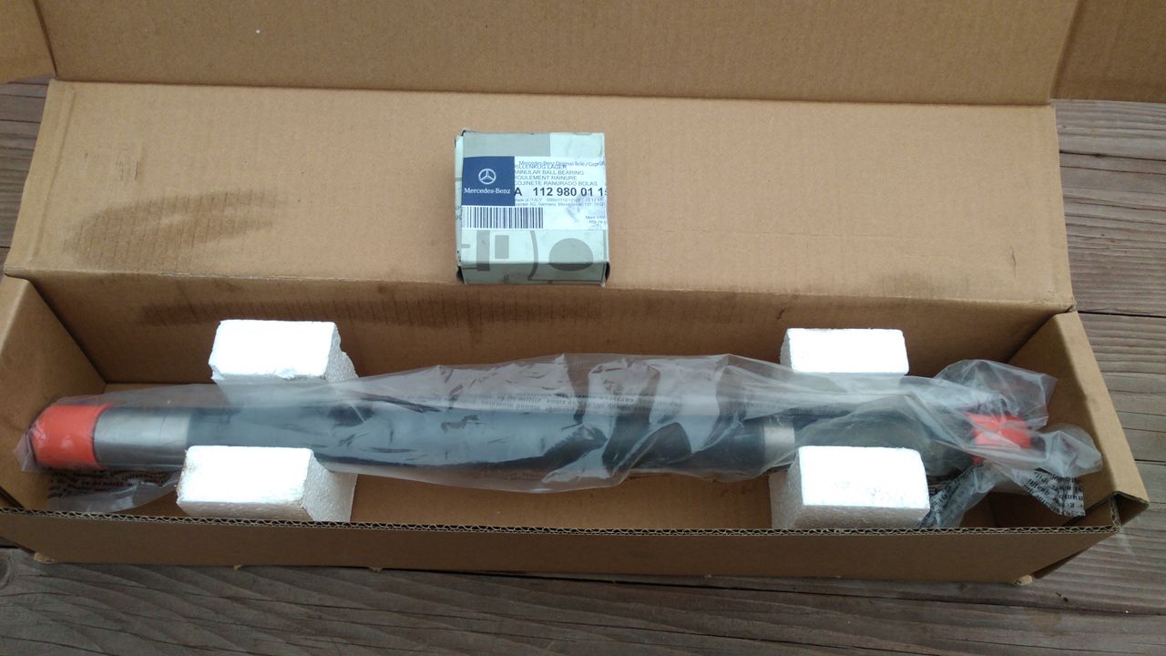 A1129800115 Mercedes подвесной подшипник передней полуоси.