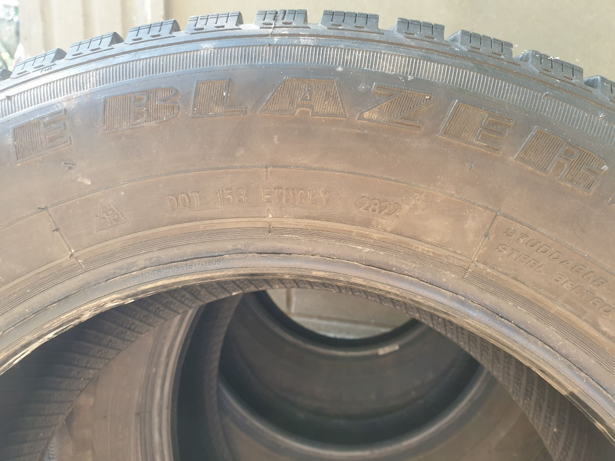 Anvelope iarna R16 C