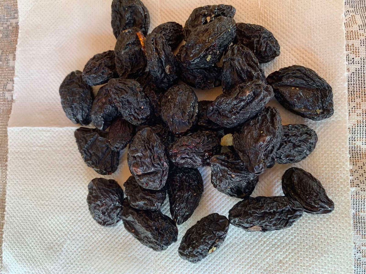 Prune uscate stenley, cantități mari.