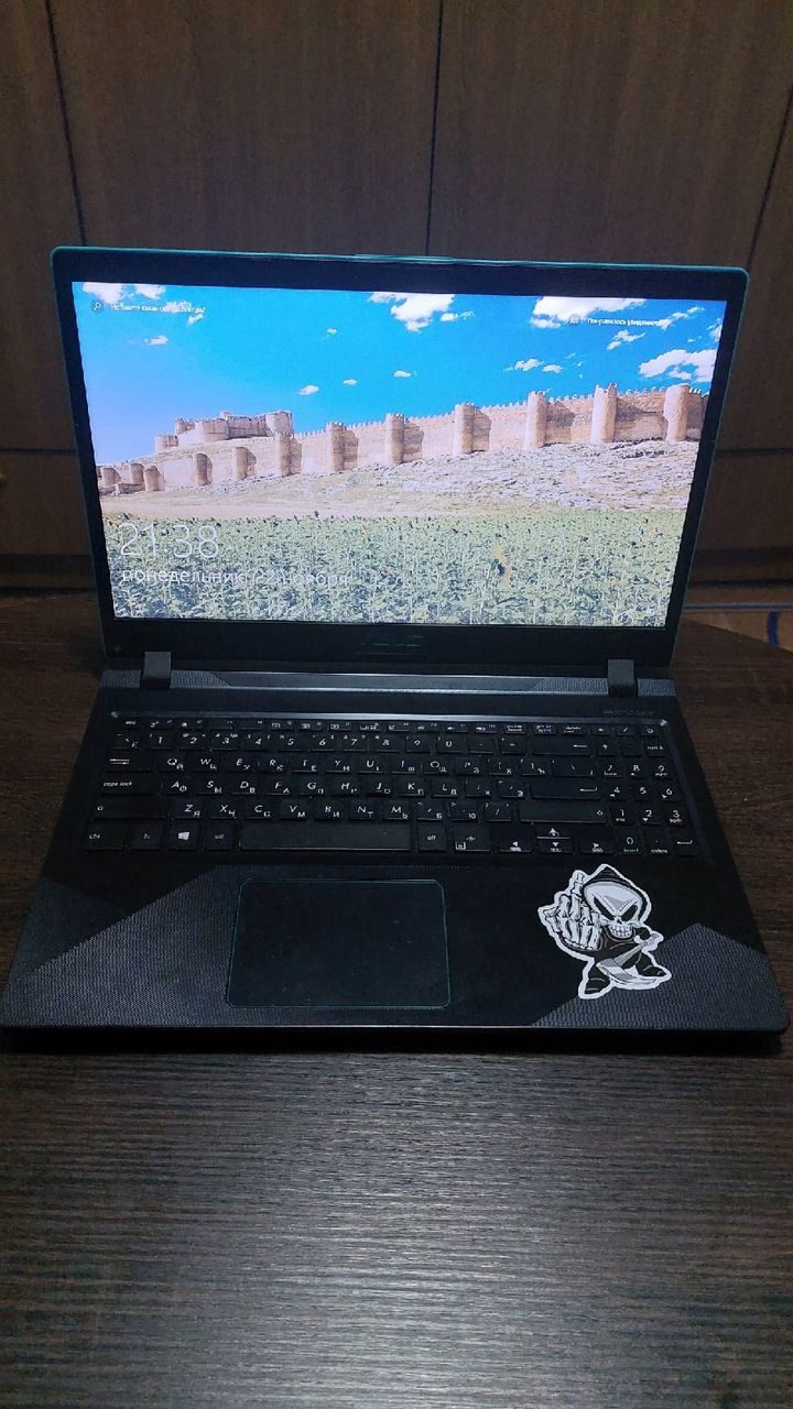 Asus X560UD