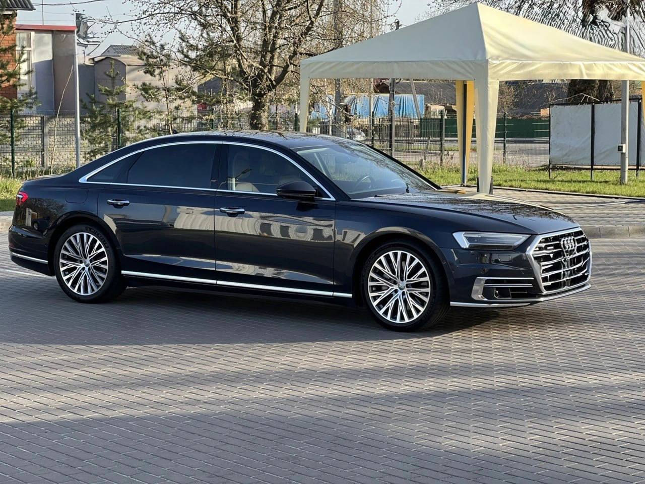 Audi A8 an. 2020 cu rulaj 108000 km, Benzină, 36000