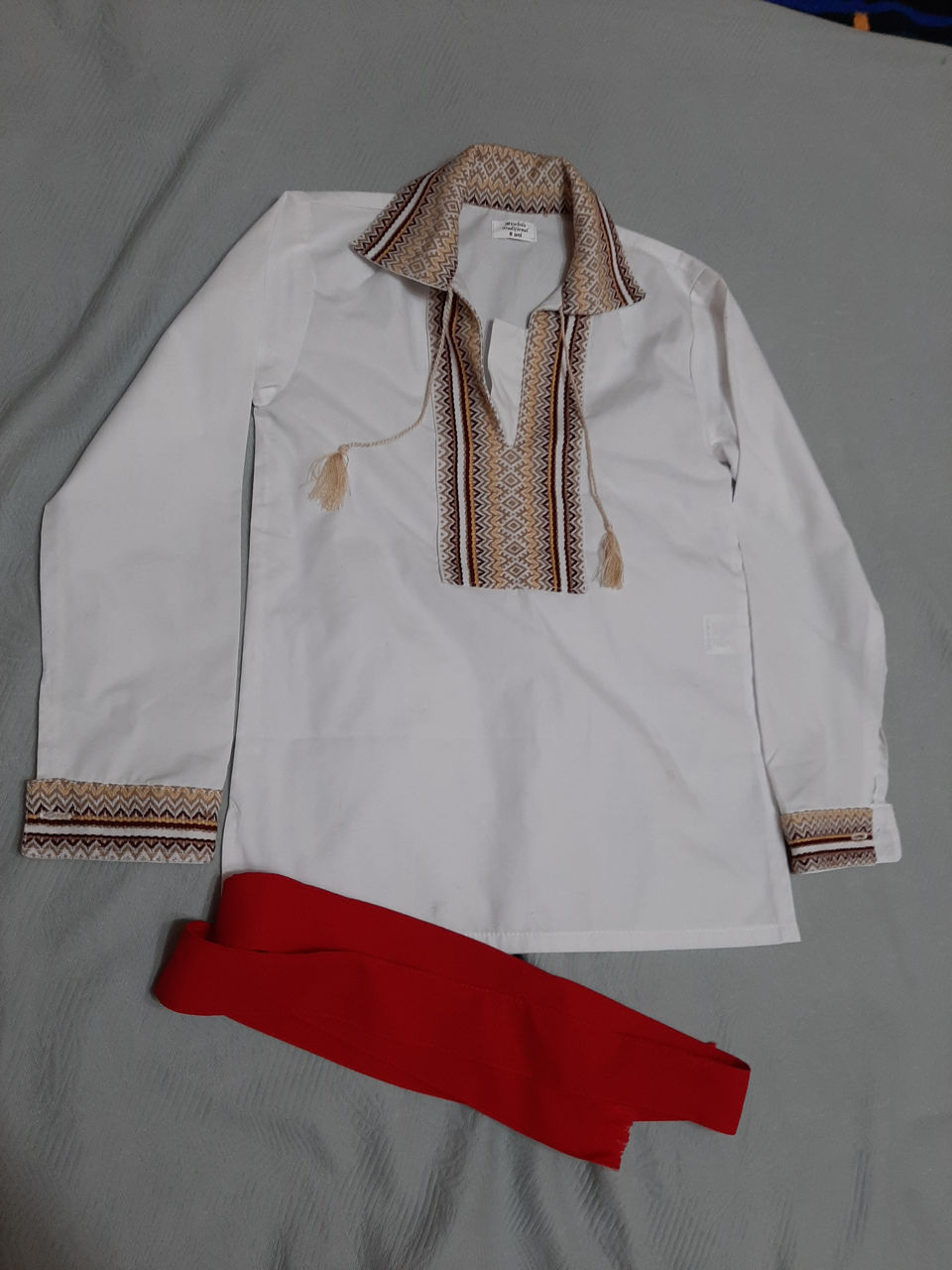 Costume nationale/ Национальная рубашка с поясом 8 лет