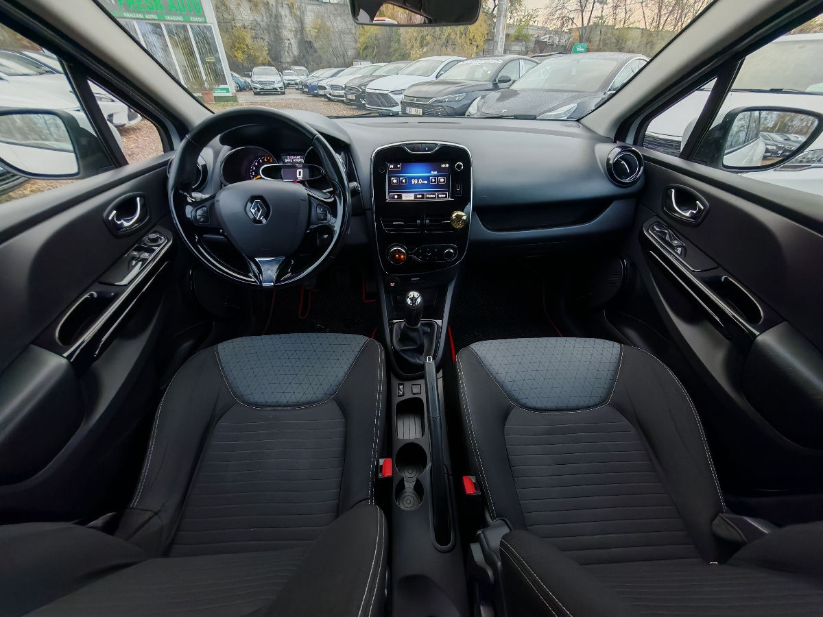 Renault Clio an. 2013 cu rulaj 164100 km, Benzină, 5199