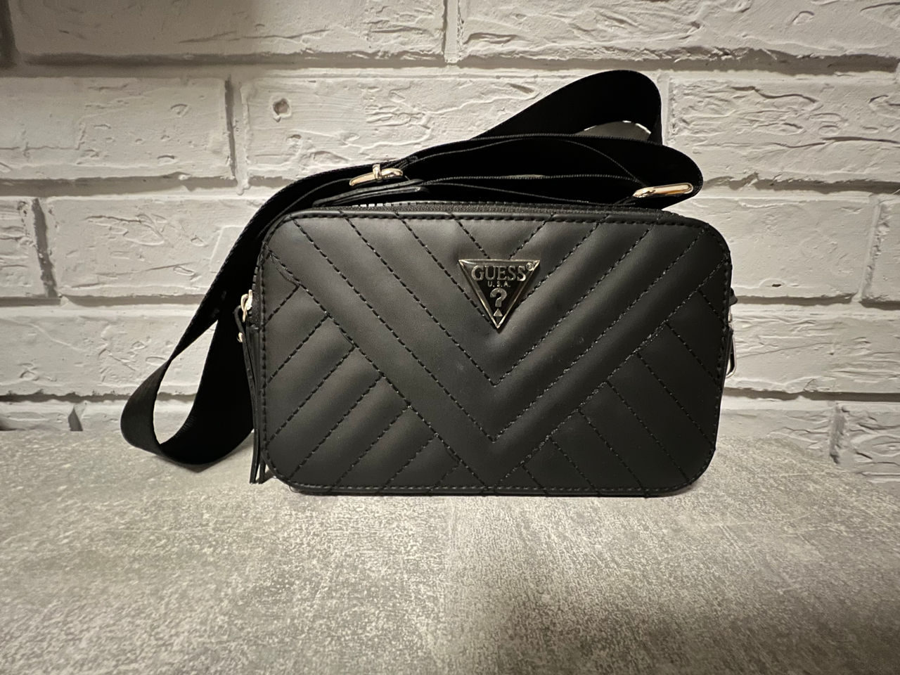 Новая сумка Подделка Guess