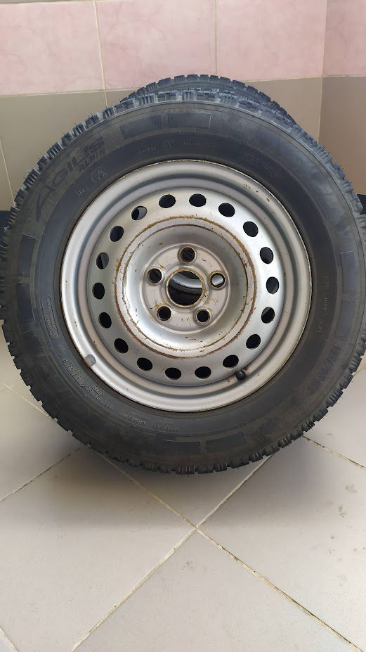 Michelin Agilis Alpin 104R 195/70/15c зима