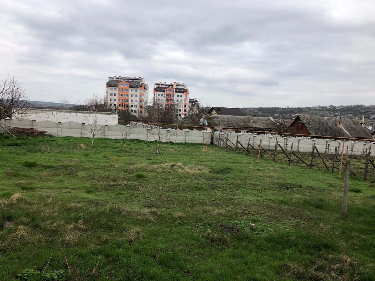 Se vinde teren sub Constructie Sînjera 13.5 Sote