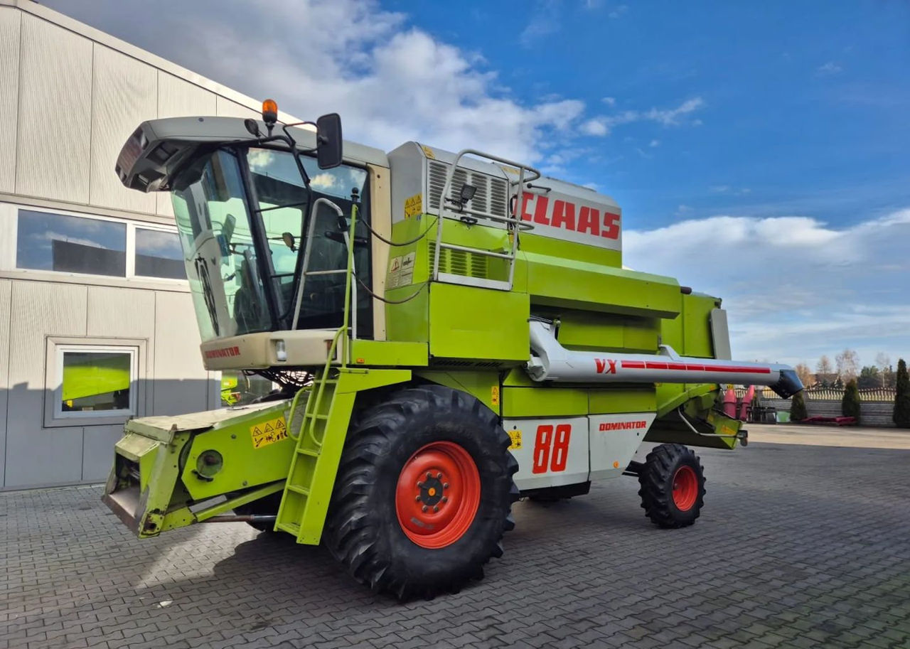 Claas Dominator VX 88