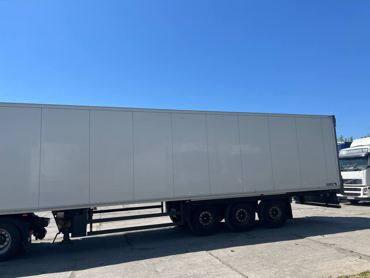 Vind Semiremorca frigorifica