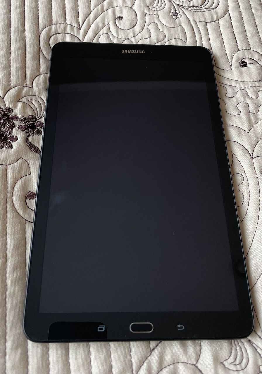 Samsung Galaxy Tab E 9.6 SM-T561