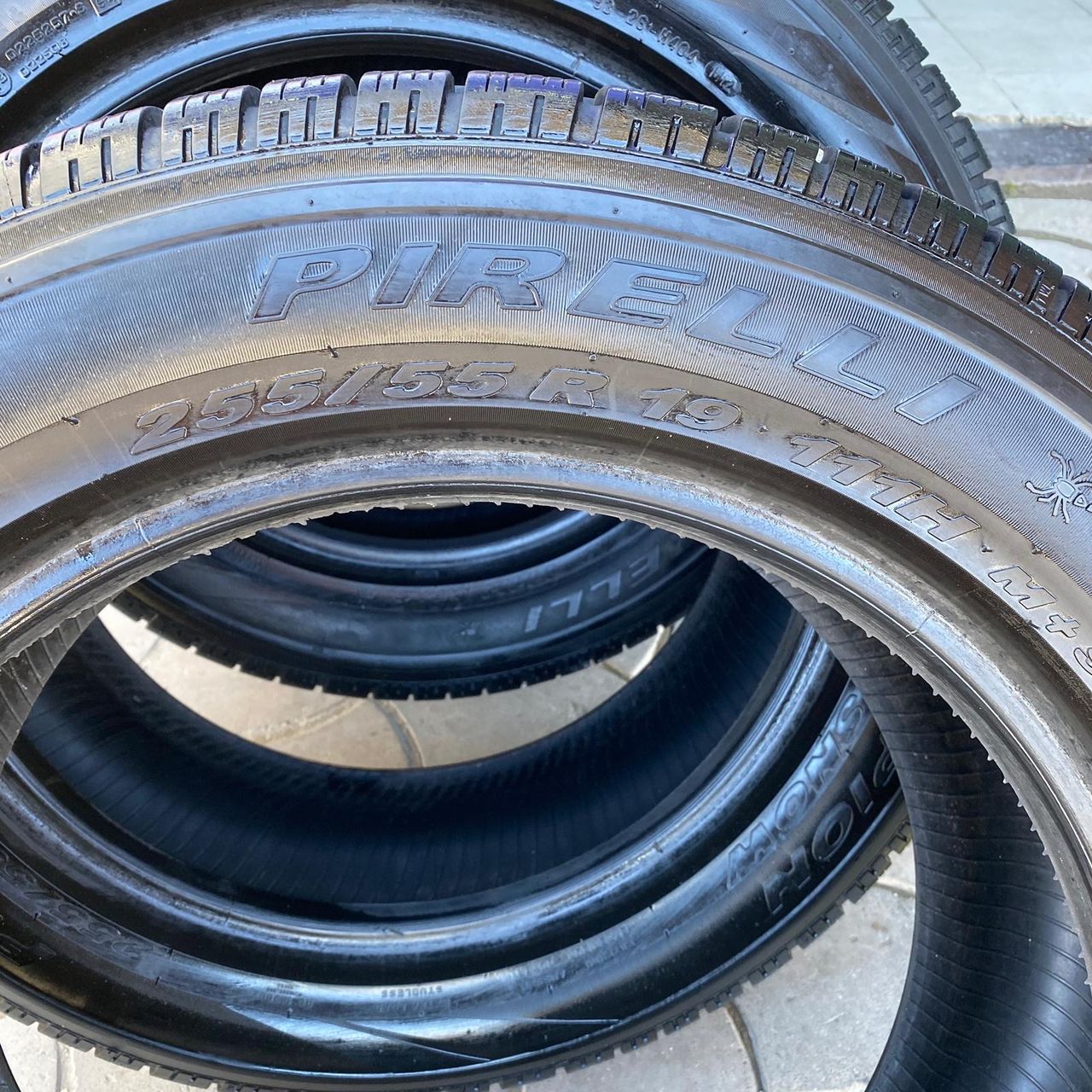 Pirelli 255/55/r19