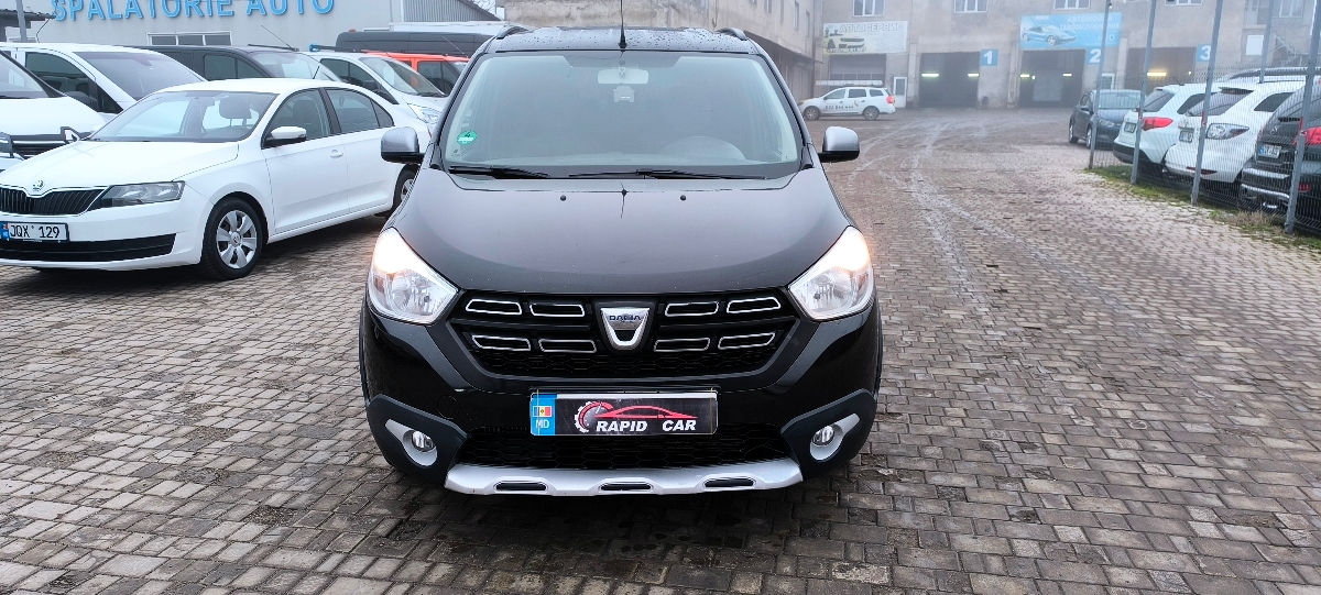Dacia Lodgy 2018 г. с пробегом 1111 км, Дизель, 8999