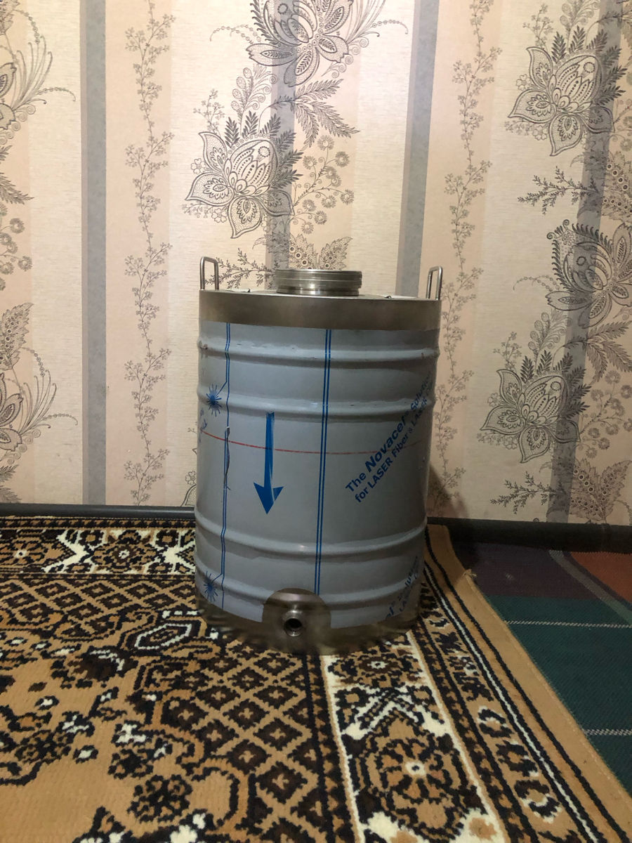 Se vinde butoi de 35 litrii din inox alimentar