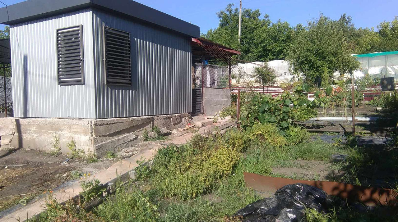 Vind teren pentru constructie Suruceni