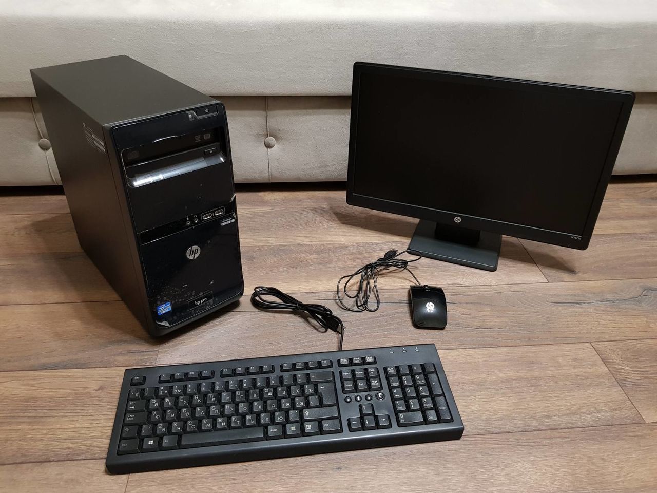 HP Pro 3500 MT + монитор, клавиатура и мышка