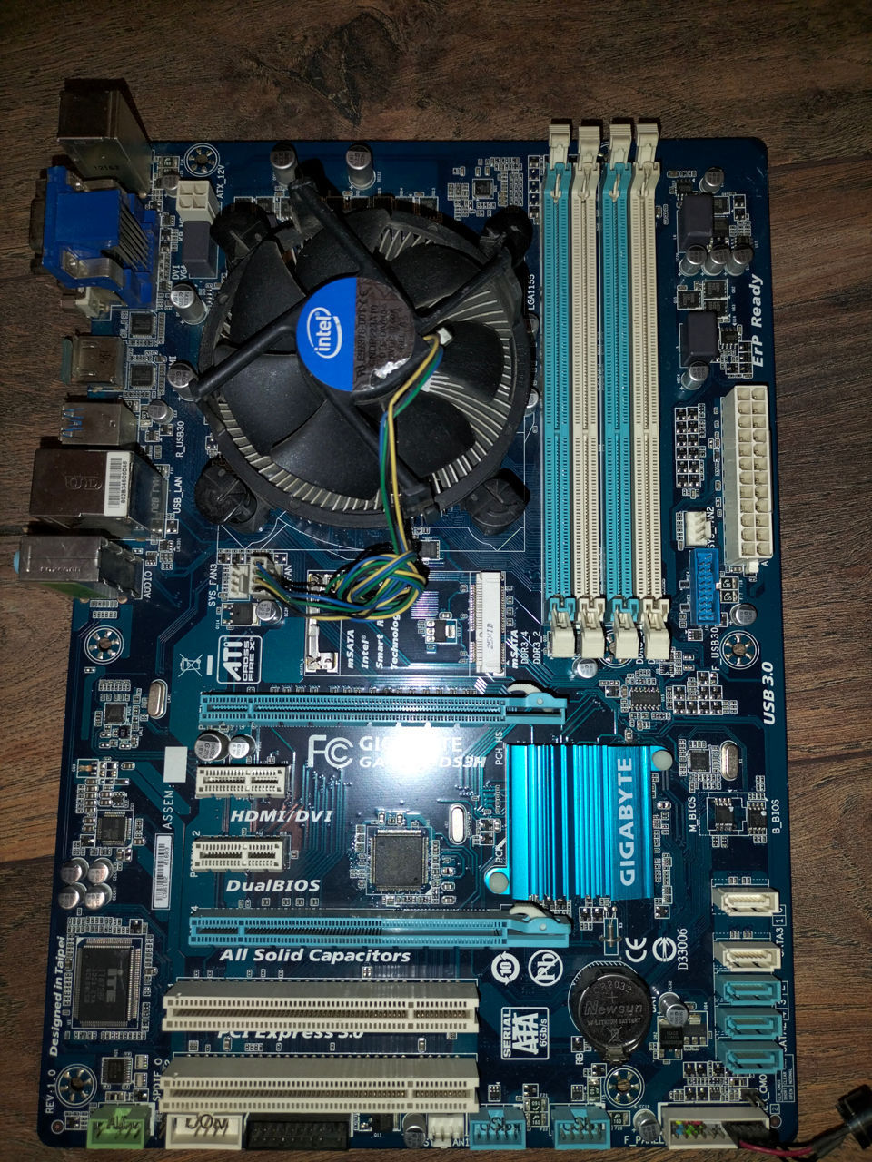 Материнская плата gigabyte GA-H77-DS3H (rev. 1.0) Socket LGA1155 - 1000Lei