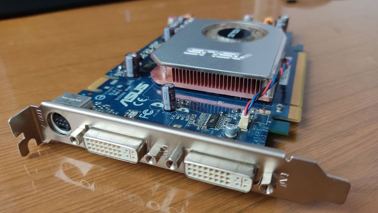PCI-E GeForce 7600 GT