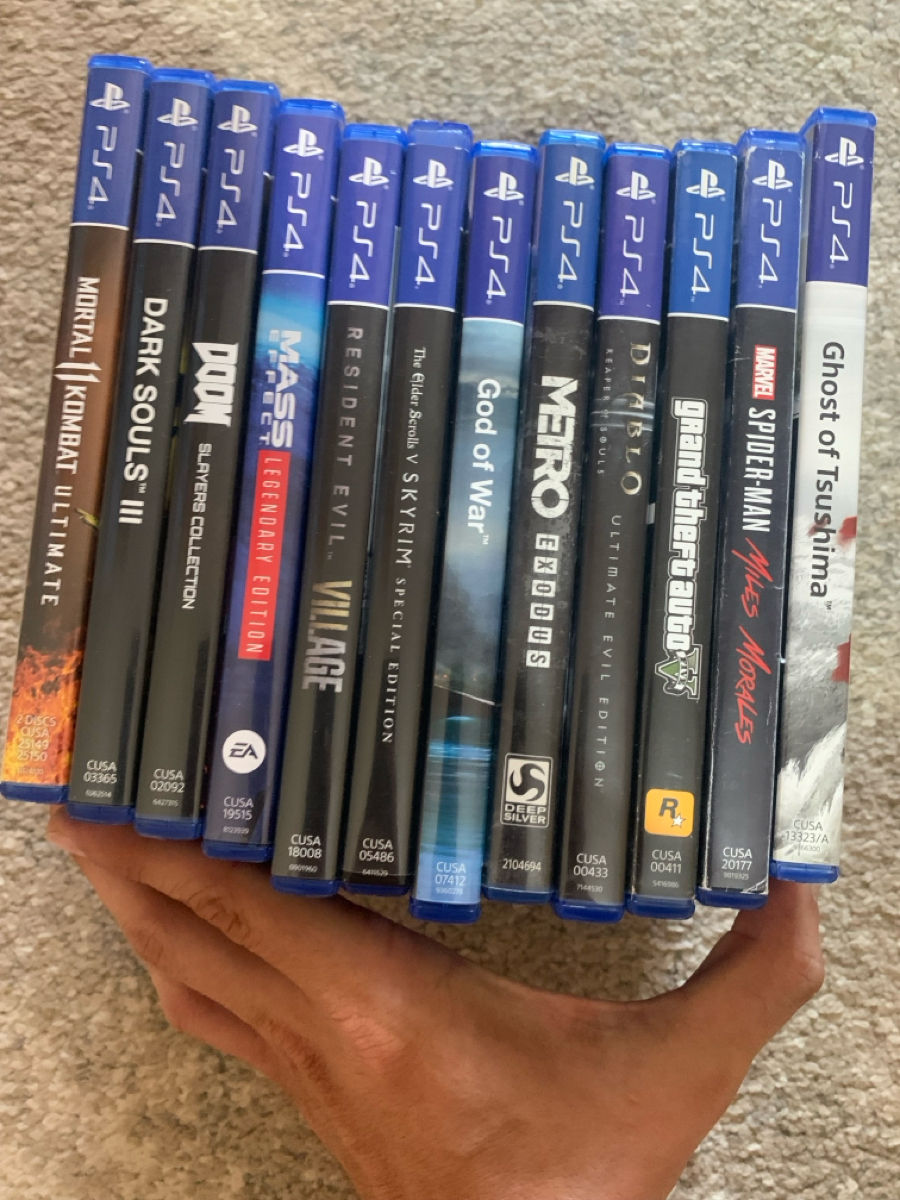 Playstation 4 jocuri la schimb sau la vinzare