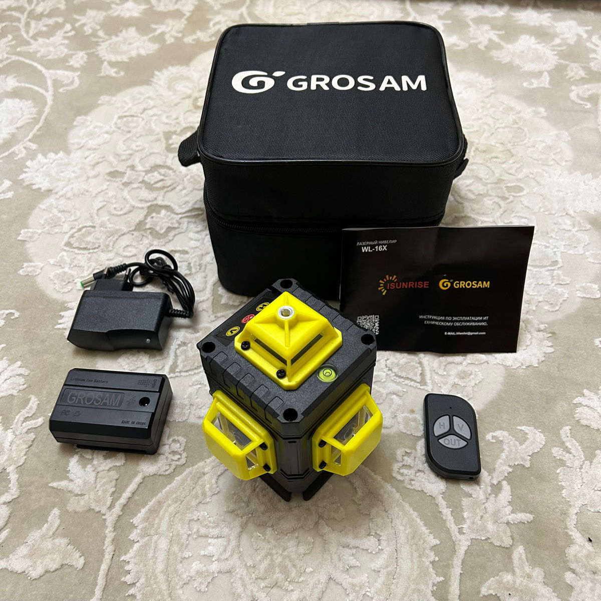 Laser HiLDA / Grosam 4D 16 linii + acumulator + telecomandă + livrare ...