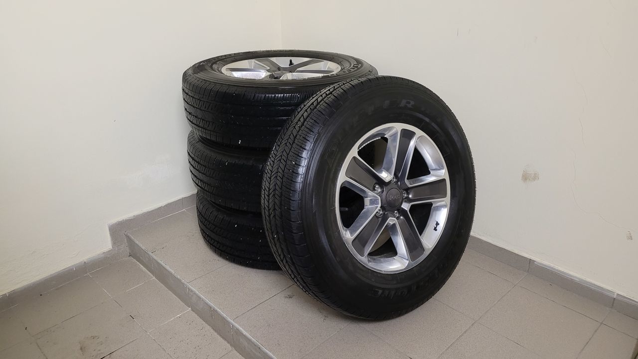 Jante 5x127 R18 7.5J ET44.5 de la Jeep Wrangler 2018-2022