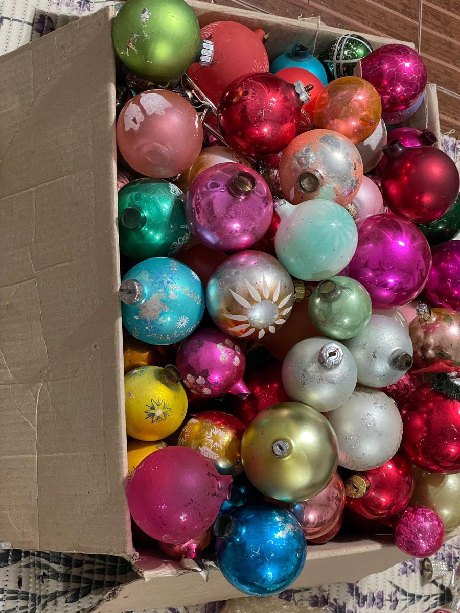 Елочные шары.