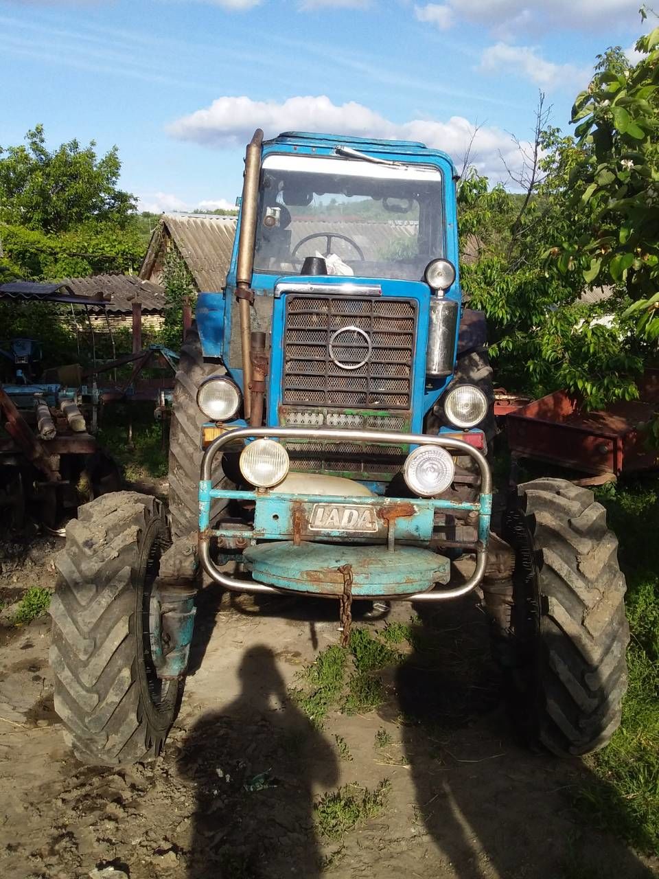 Urgent Vind tractor mtz-82
