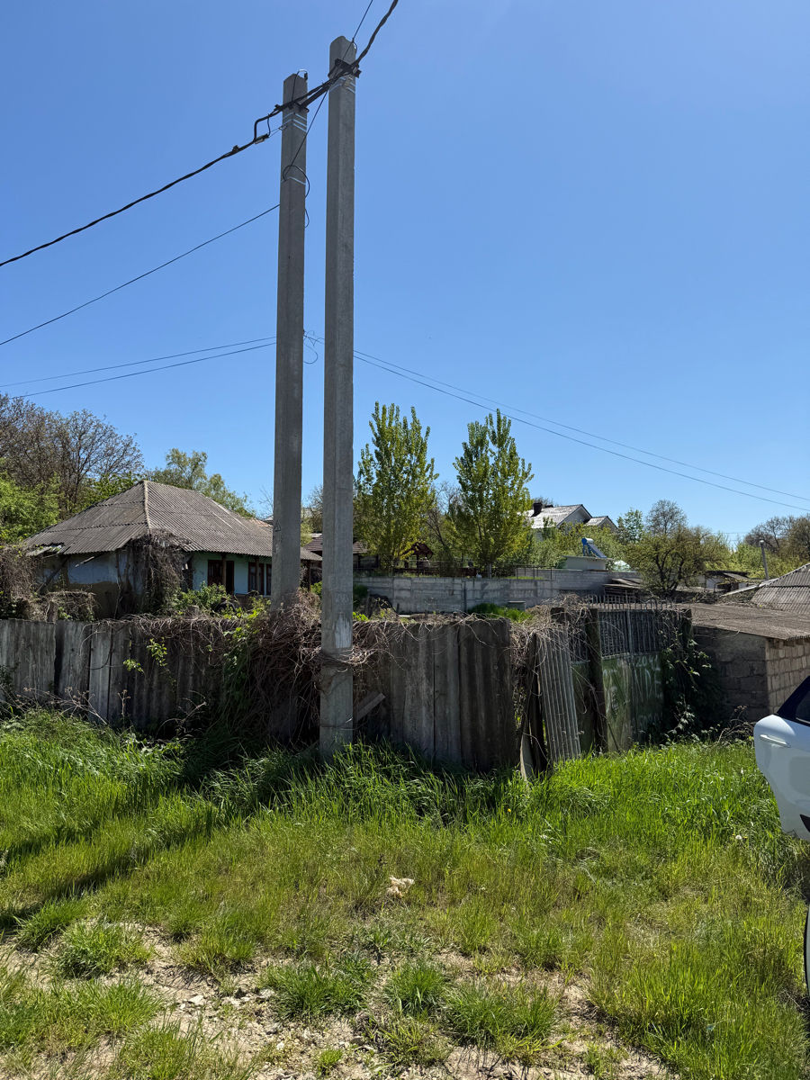 Lot de pamint cu casa s.Ulmu