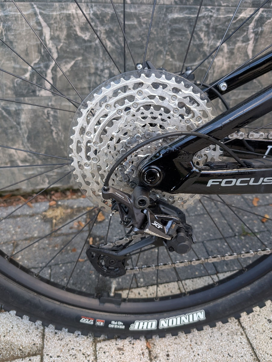 Focus Thron 2