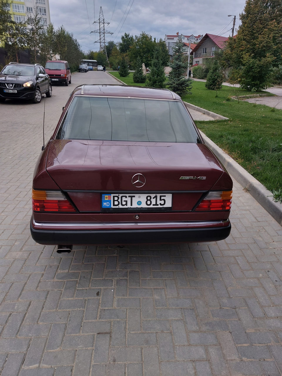 Mercedes Series (W124)
