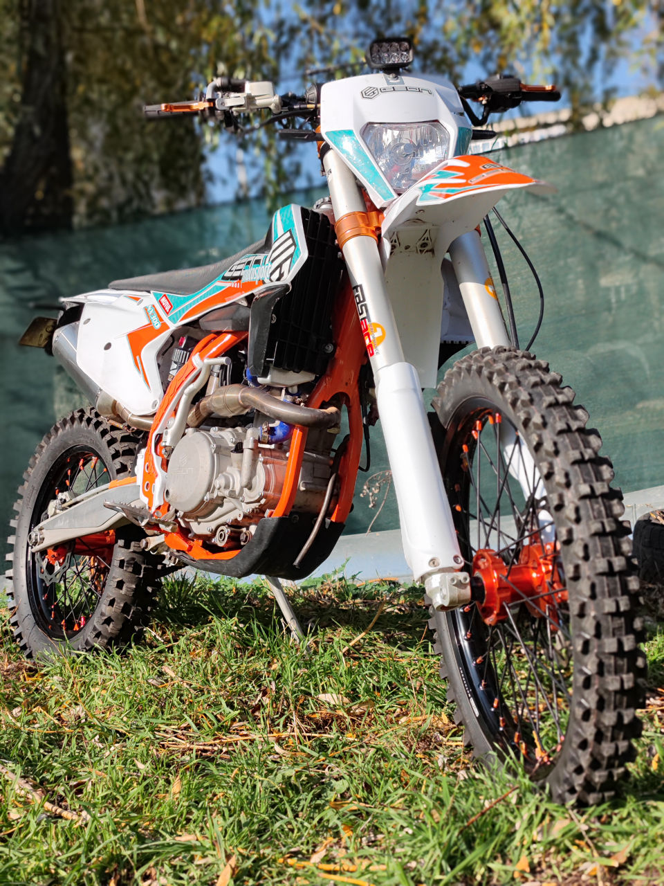 Geon Geon Dakar GNX 300
