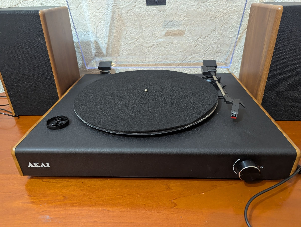 Player de vinile akai