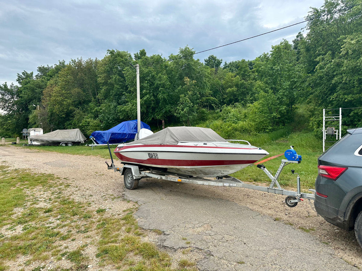 Glastron LaRaya / Johnson 120