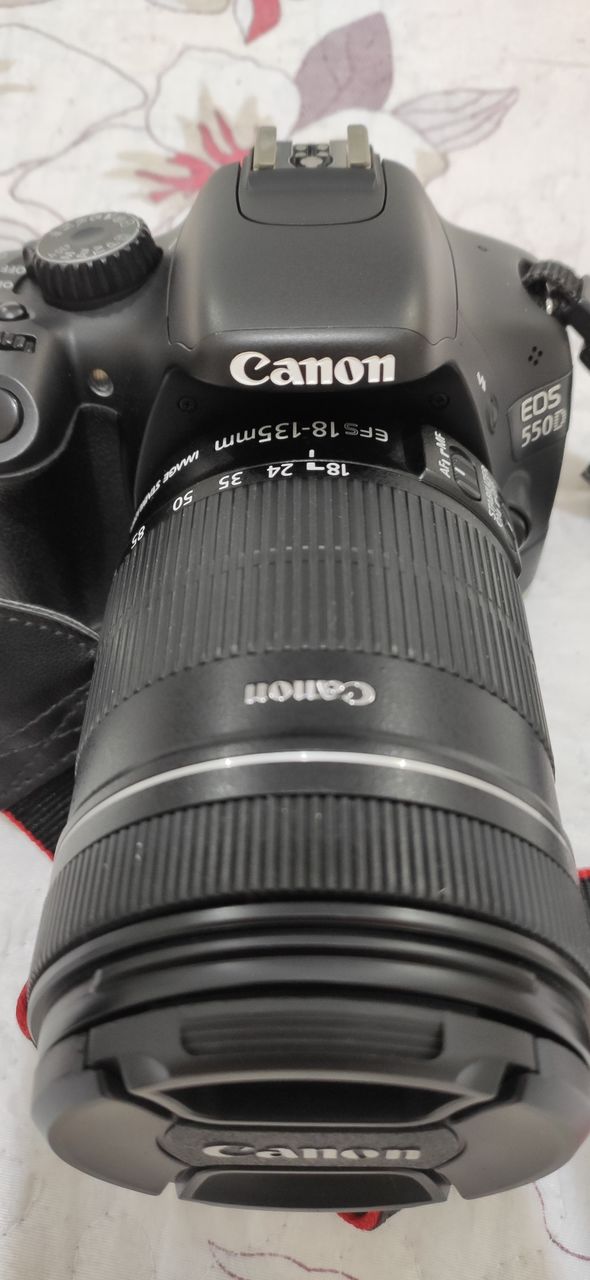 Canon 550d + Canon 18-135