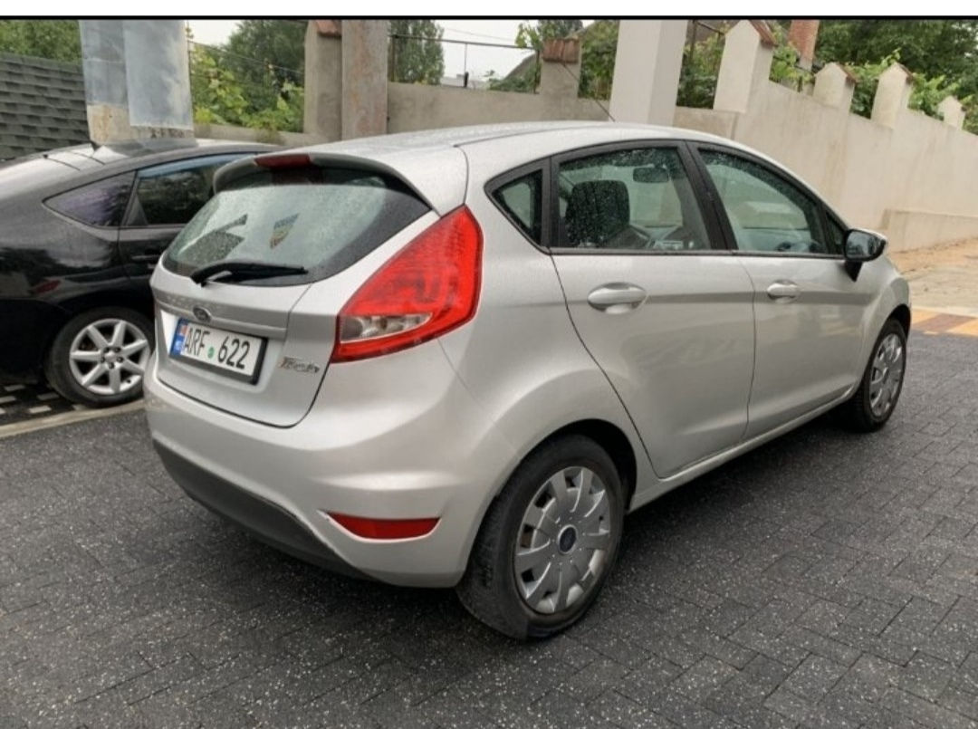 Ford Fiesta 5D