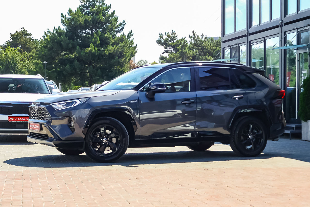 Toyota Rav 4 an. 2020 cu rulaj 148200 km, Hybrid, 27890