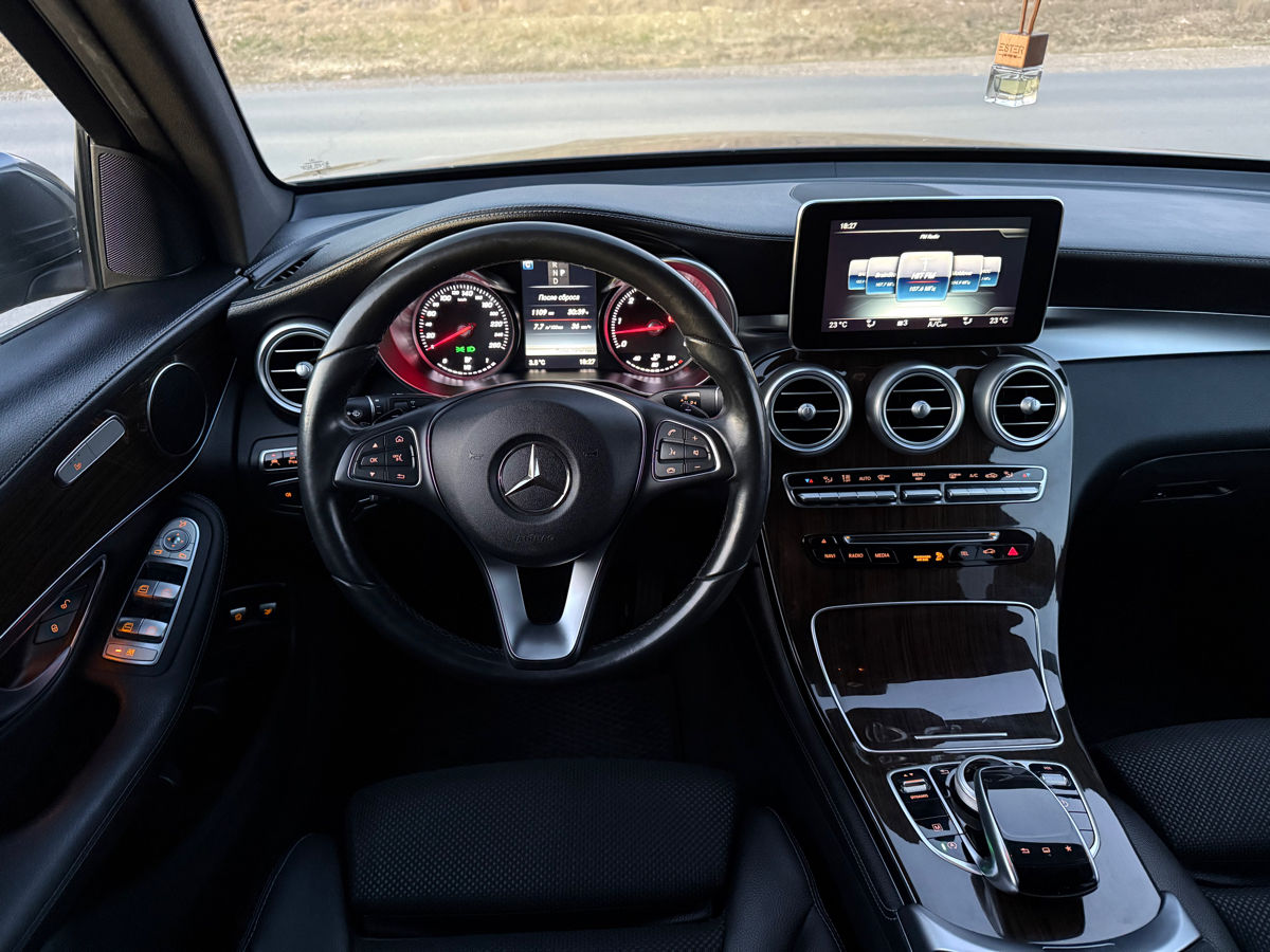 Mercedes GLC