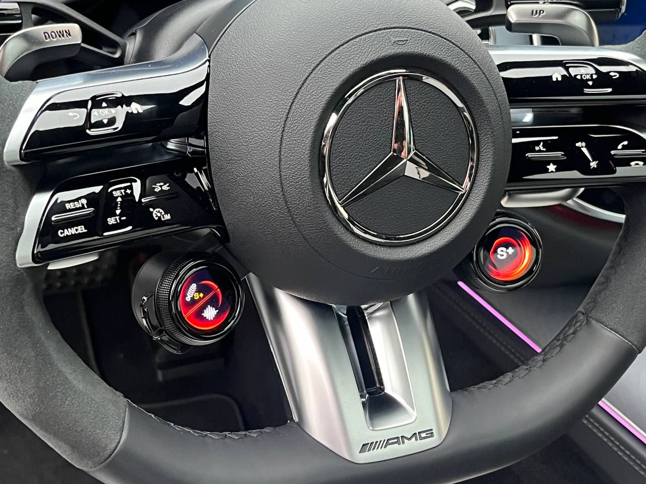 Mercedes E-Class an. 2025 cu rulaj 2523 km, Plug-in Hybrid (benzină ...