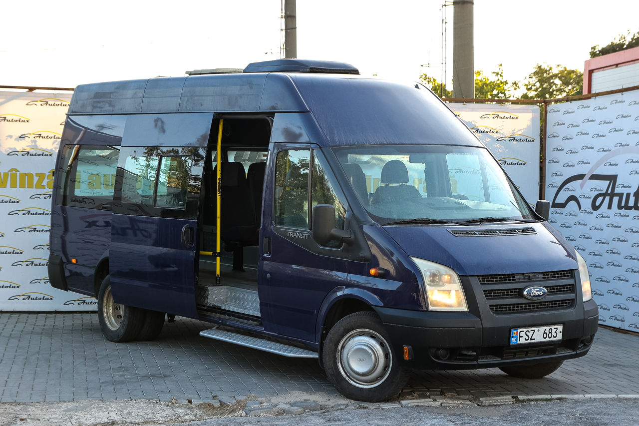 Ford Transit 9 Locuri