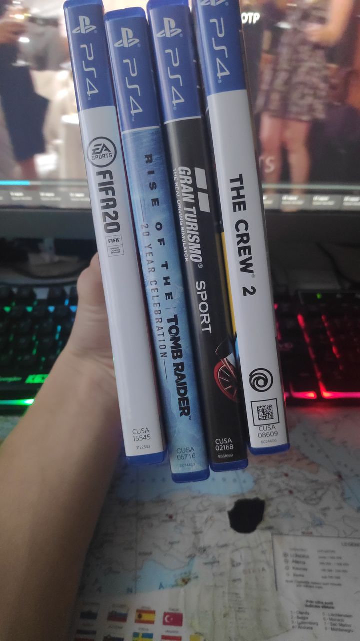 Vand jocuri ps4 ieftin